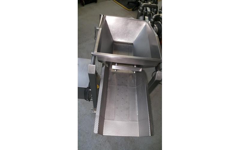 Vibratory Conveyor # 9173 | Equipack