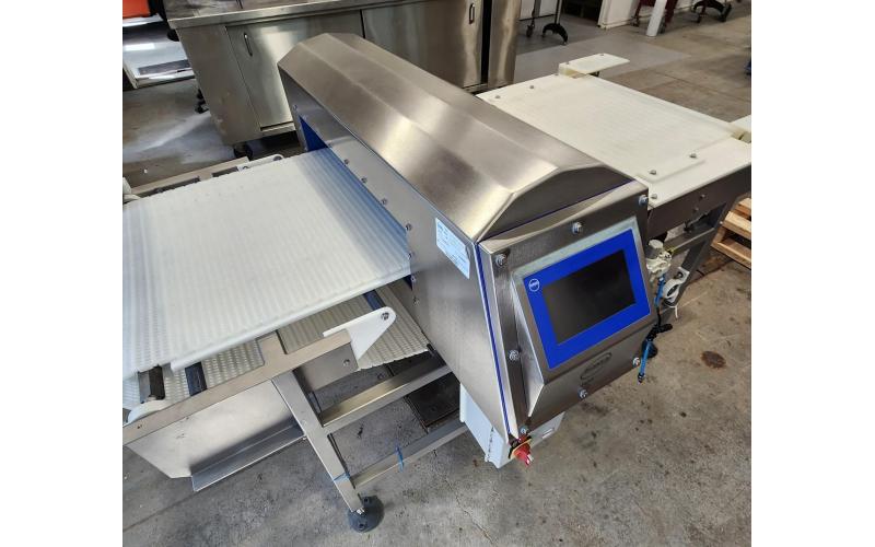 Metal Detector LOMA SYSTEMS model IQ4 metal detector # 73268 | Equipack