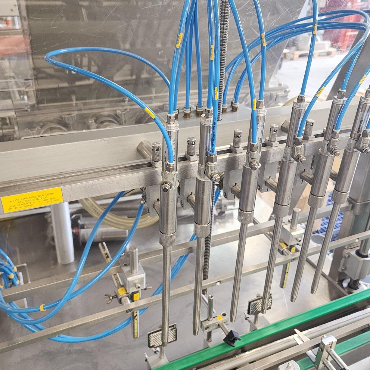 Automatic filler Accurofill By Capmatic Model 6 # 2532 | Equipack