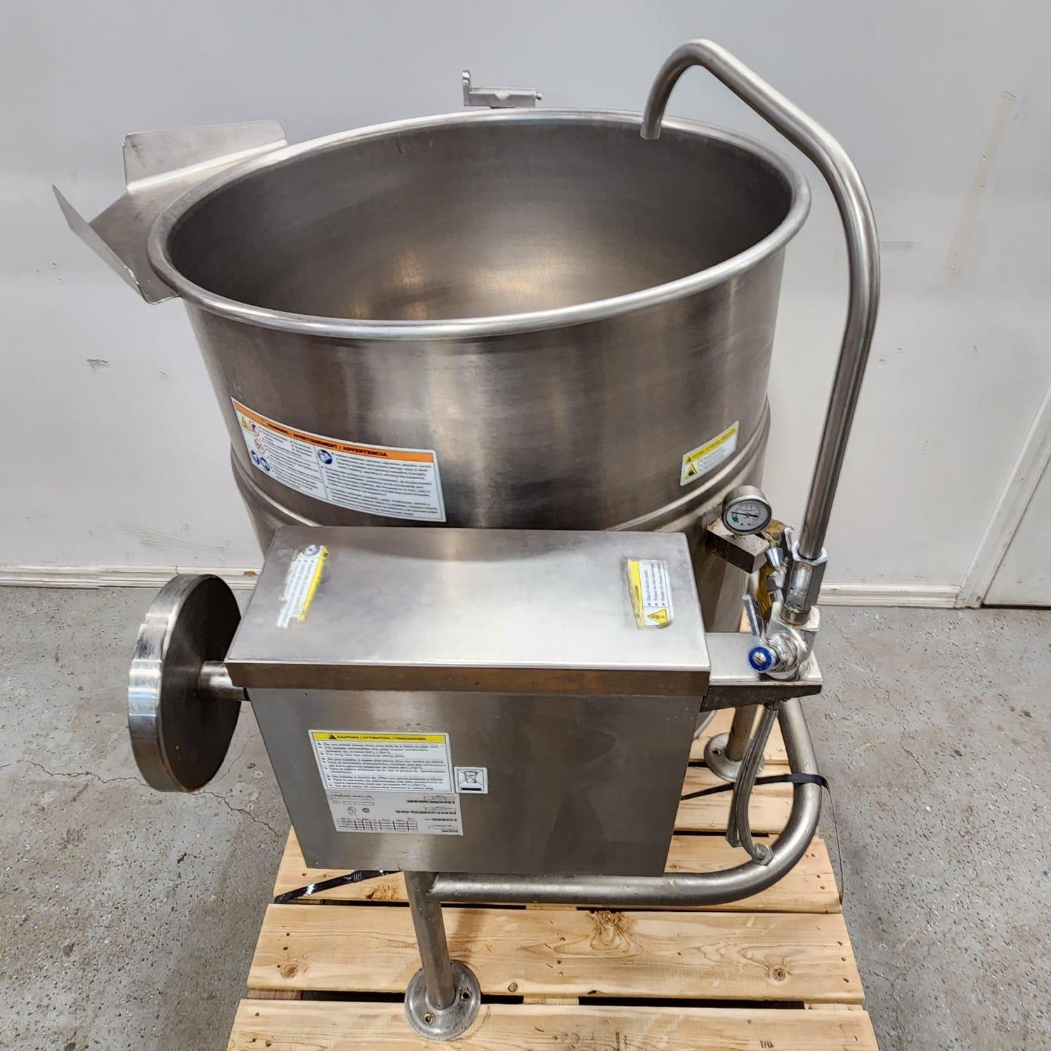Cleveland 60gal Kettle Model KEL-60-T. 50 psi. Serial No. 1402230 ...