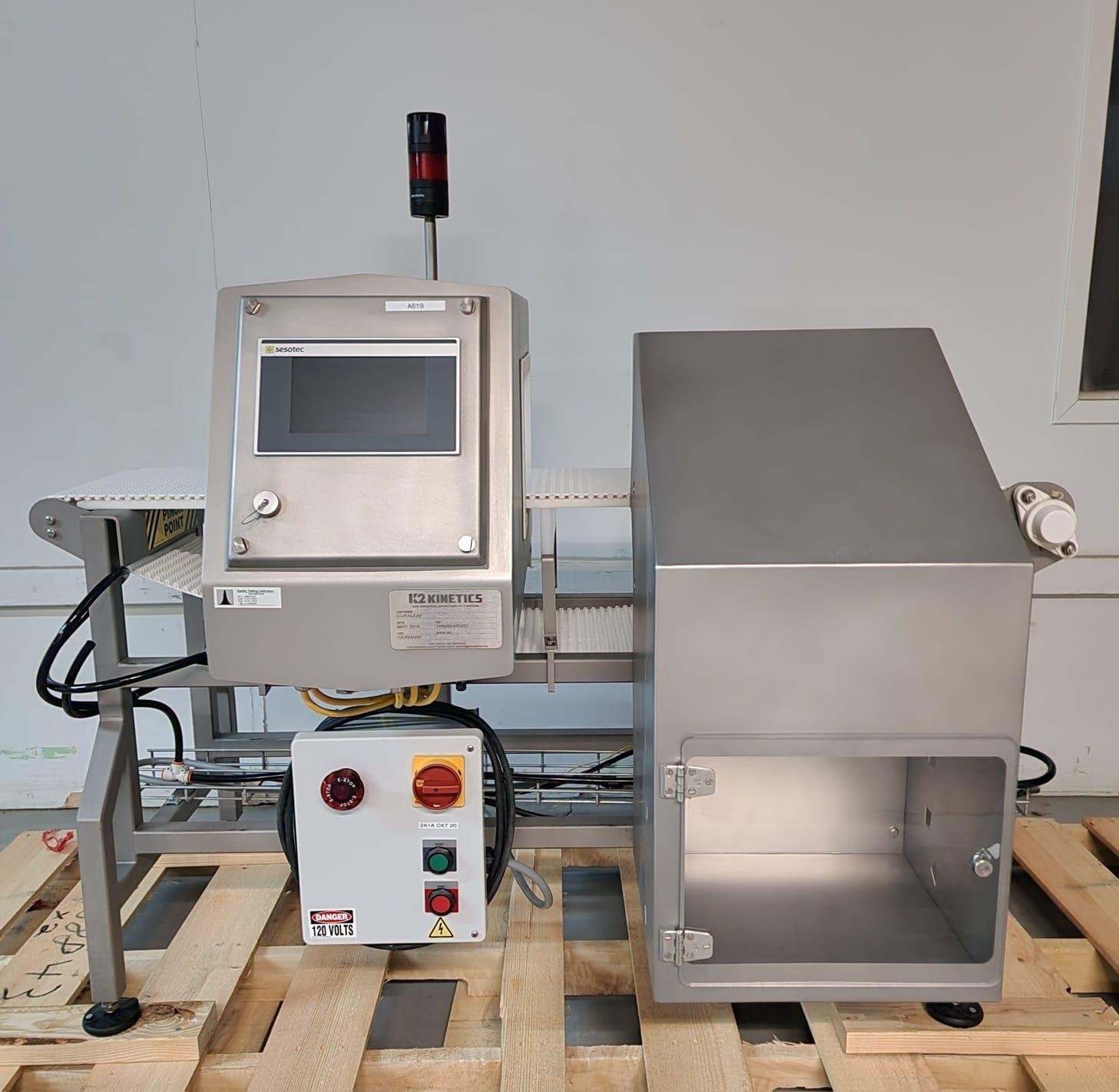 Metal Detector SESOTEC Model K2 Kinetics # 15242 | Equipack
