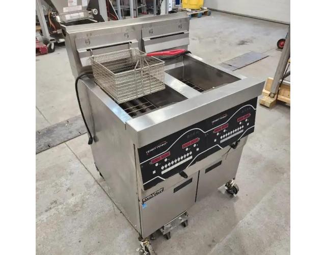 Henny Penny Double Open Fryer Model EEG -242 # 4789 | Equipack